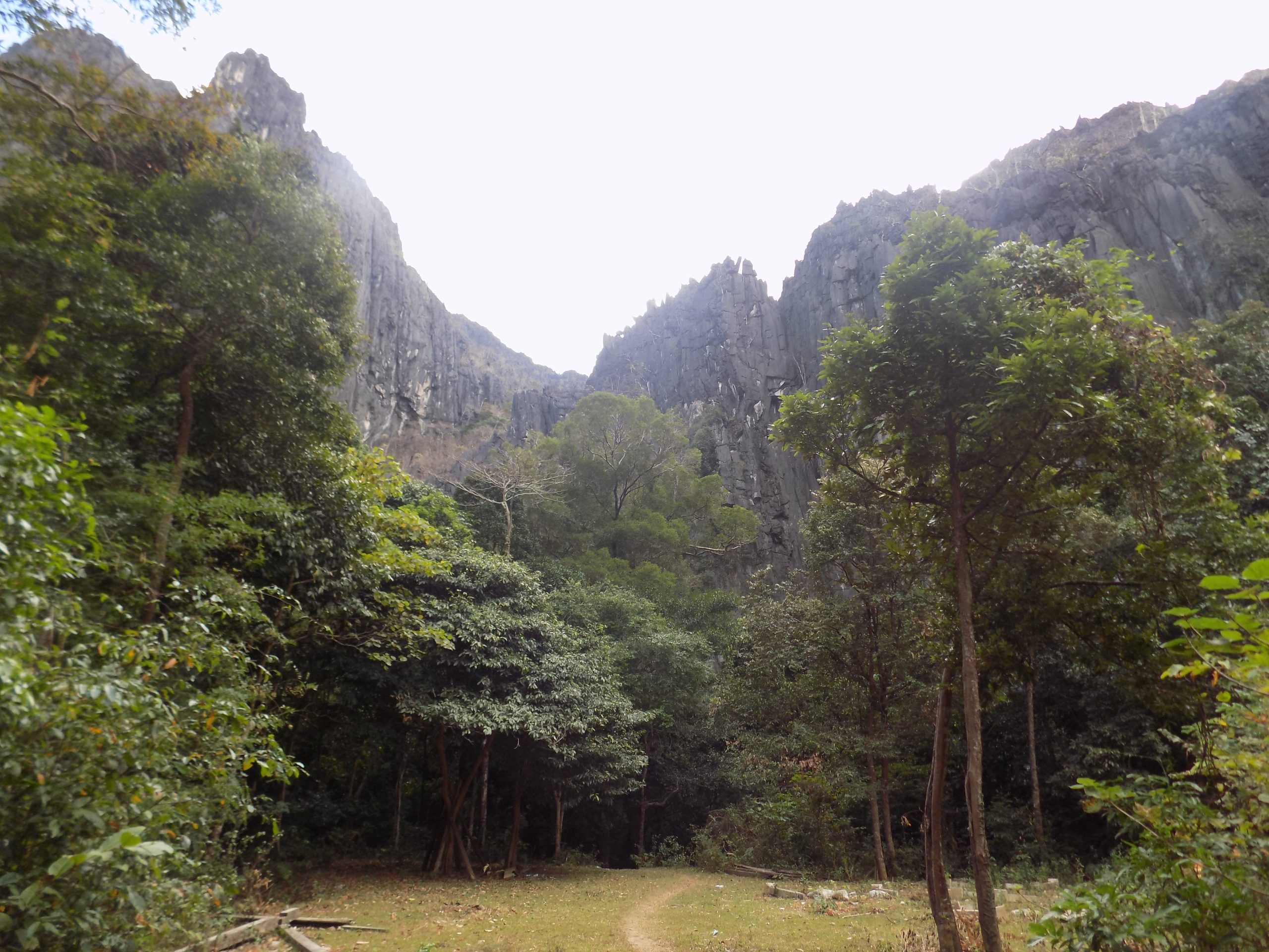 13 DAYS: EXPLORING SECRET WAR TRAIL IN NORTHEAST OF LAOS DURING 1968 ...